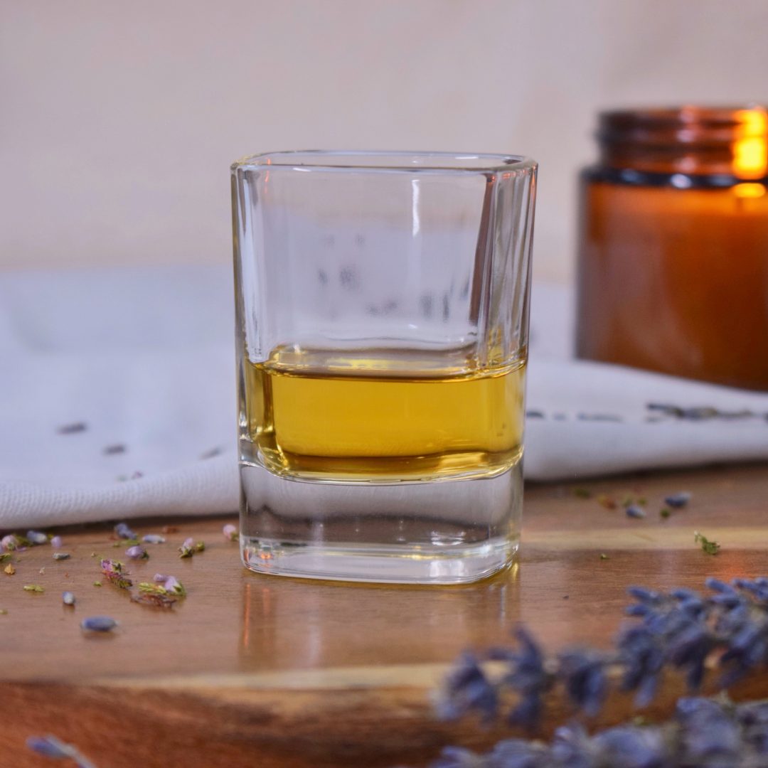 Burns Crystal's Square Dram Glass: Whisky Companion